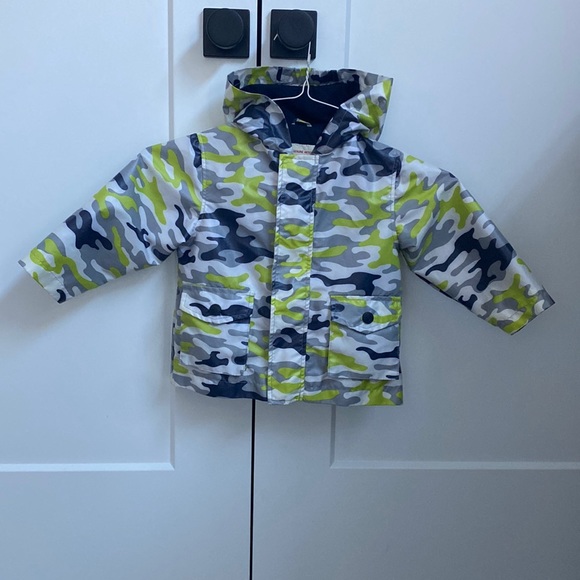 OshKosh B'gosh | Jackets & Coats | Toddler Raincoat Boys 2t Camo ...